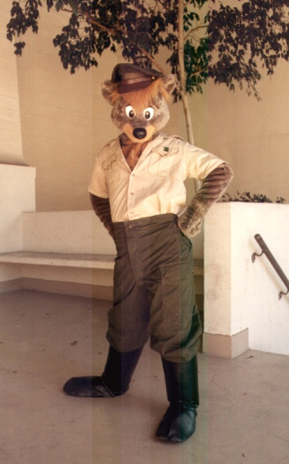 This Old Fursuit: Hilda the Bambioid | Fang, Feather, & Fin